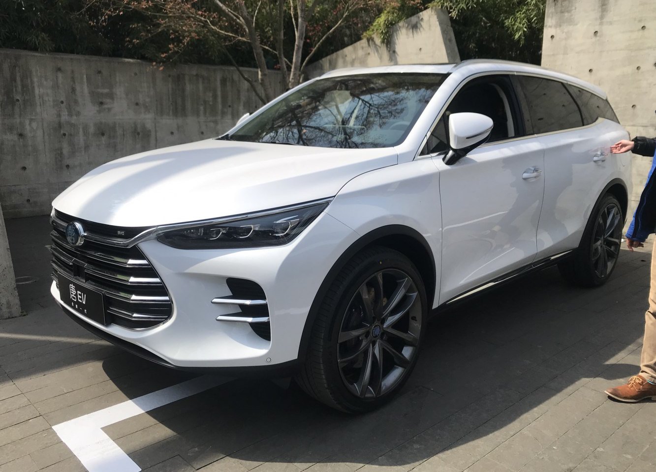 BYD Tang technical specifications and fuel economy